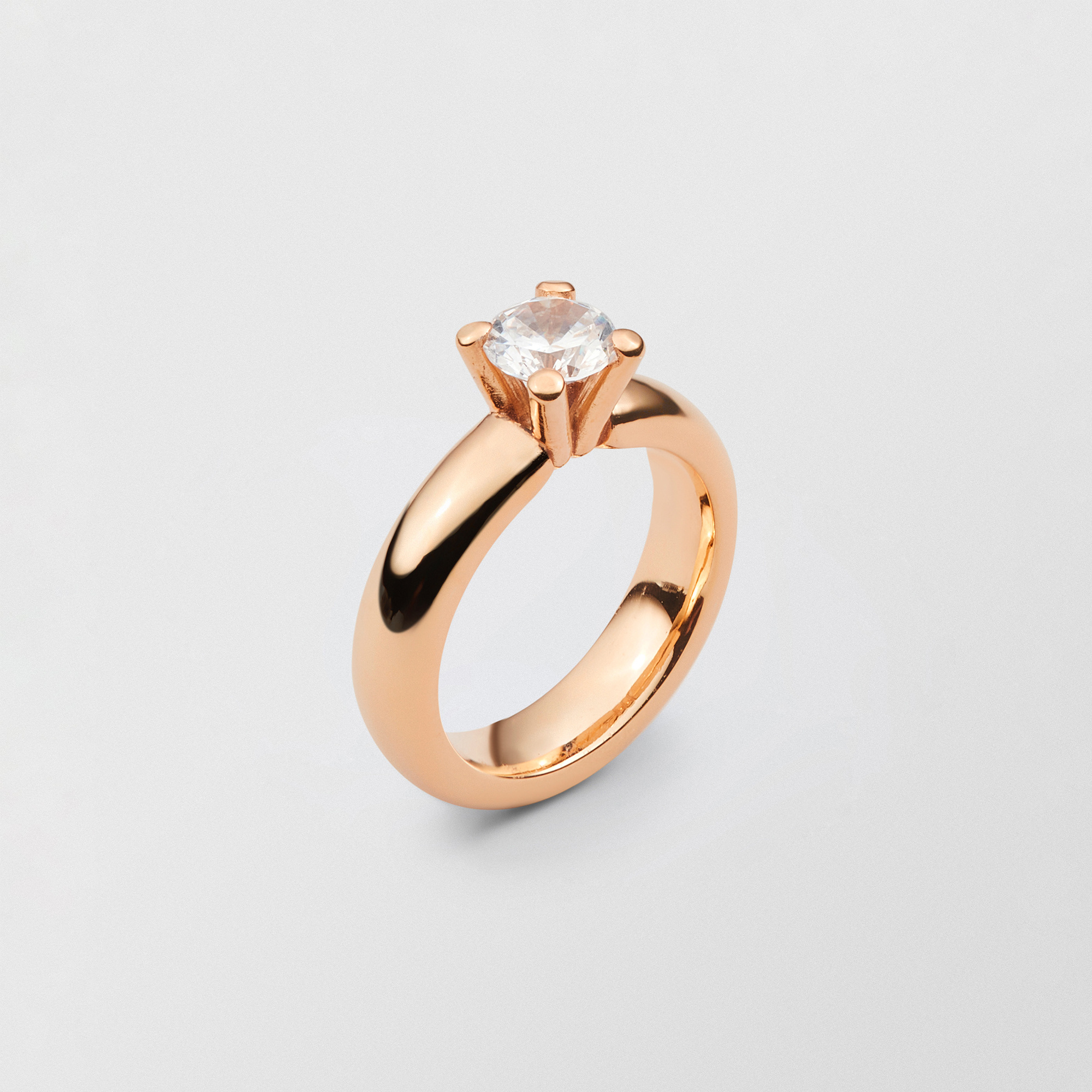 Bonbon, solitaire - Ring in 18K yellow gold with 1,0ct diamond, 4,5 mm.