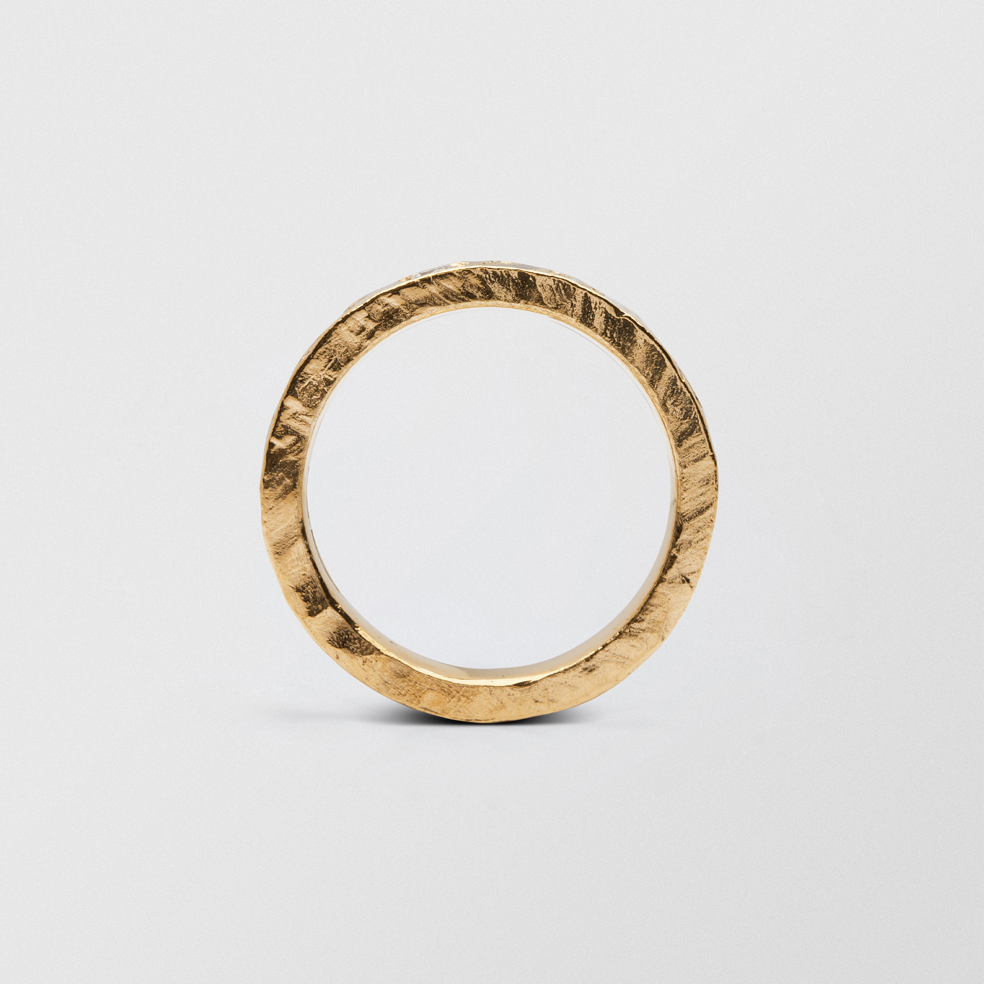 Rock, low, eternity ring - Ring in 18K yellow gold with 0,24ct diamond ...