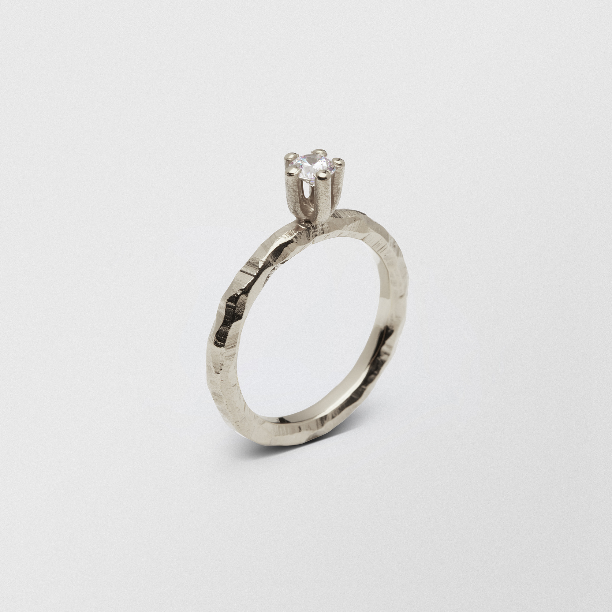 Ringo, solitaire - Ring in 18K yellow gold with 0,25ct diamond, 3,0 mm.