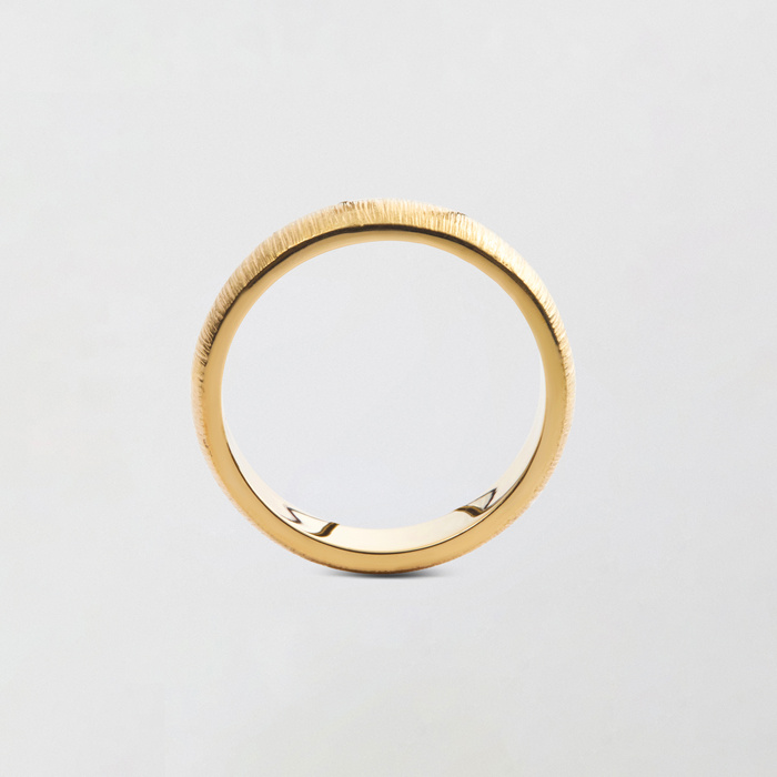 Randi, low, plain ring - Ring in 18K yellow gold, 5,0 mm.