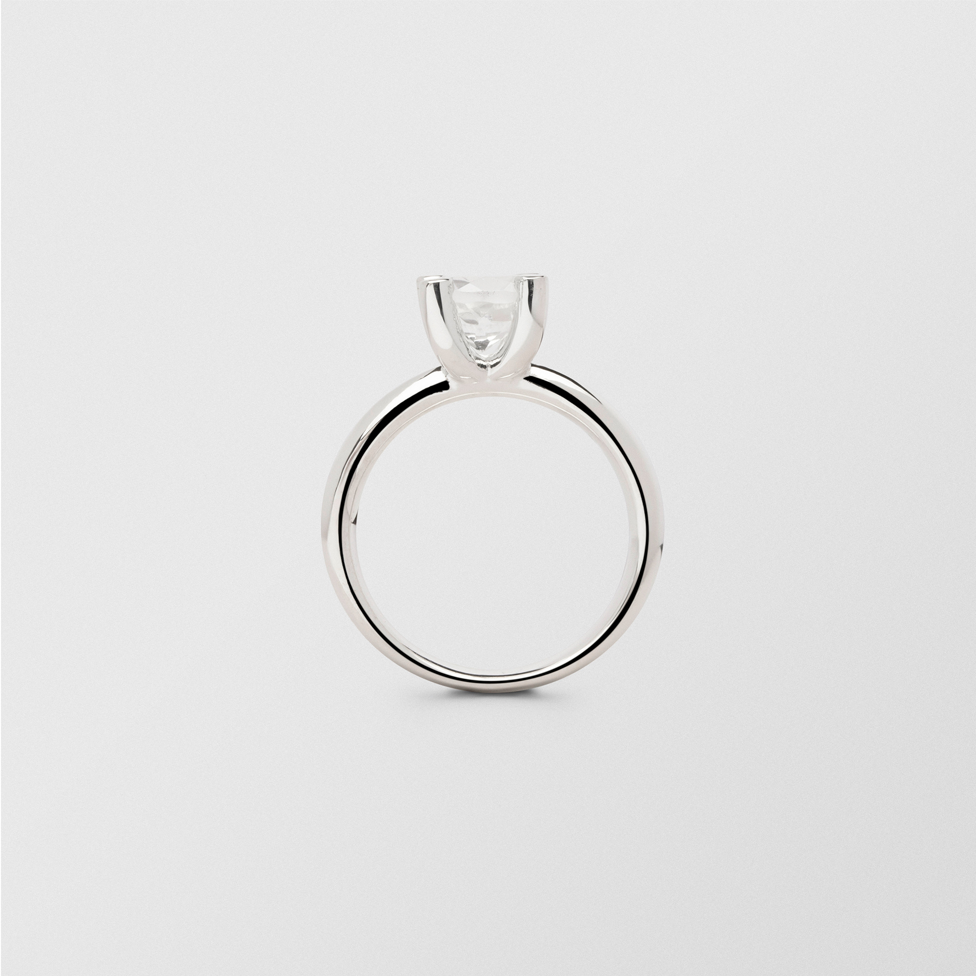 Sinne - Ring i silver with rock chrystal, 8 mm.