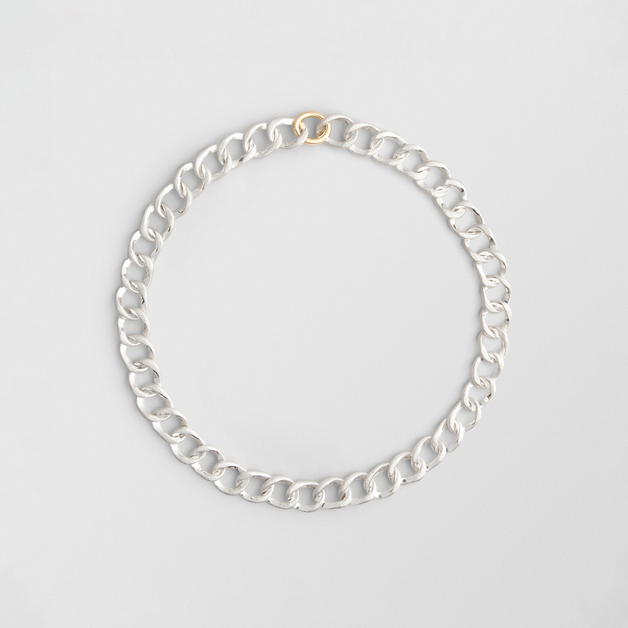 Lenk - Chain in silver with lock in 18K yellow gold, 53 cm.