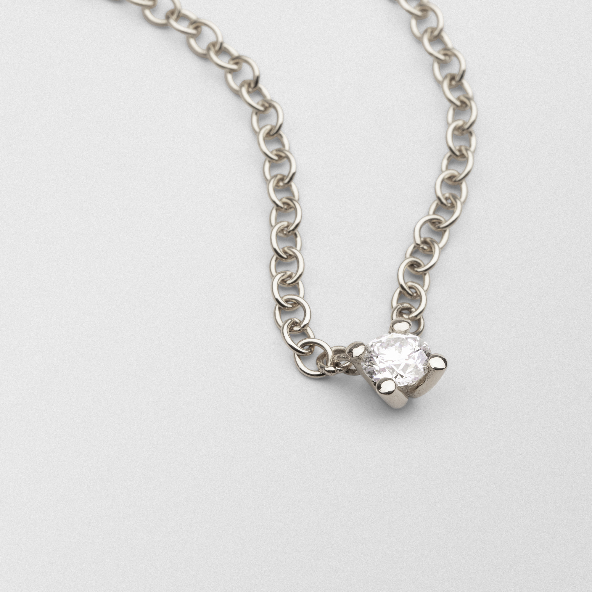 Bonnie - Necklace in 18K yellow gold with 0,40ct diamond, 39 cm.