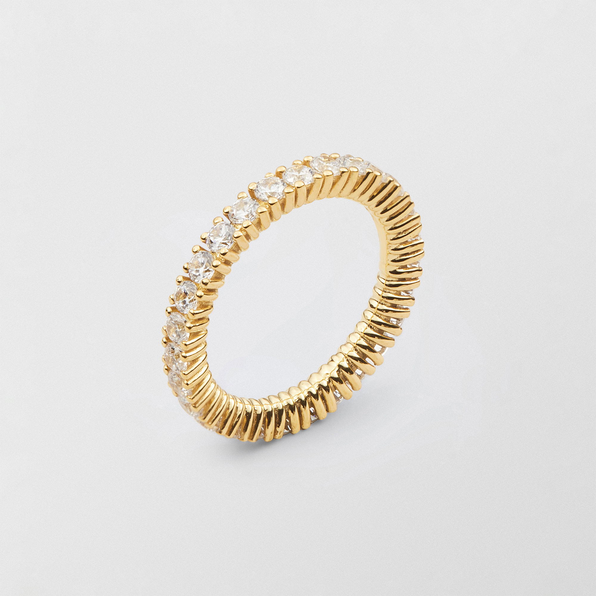 Bonbon, helallians – Ring i 18K gult guld med 1,62ct diamant, 3,4 mm.