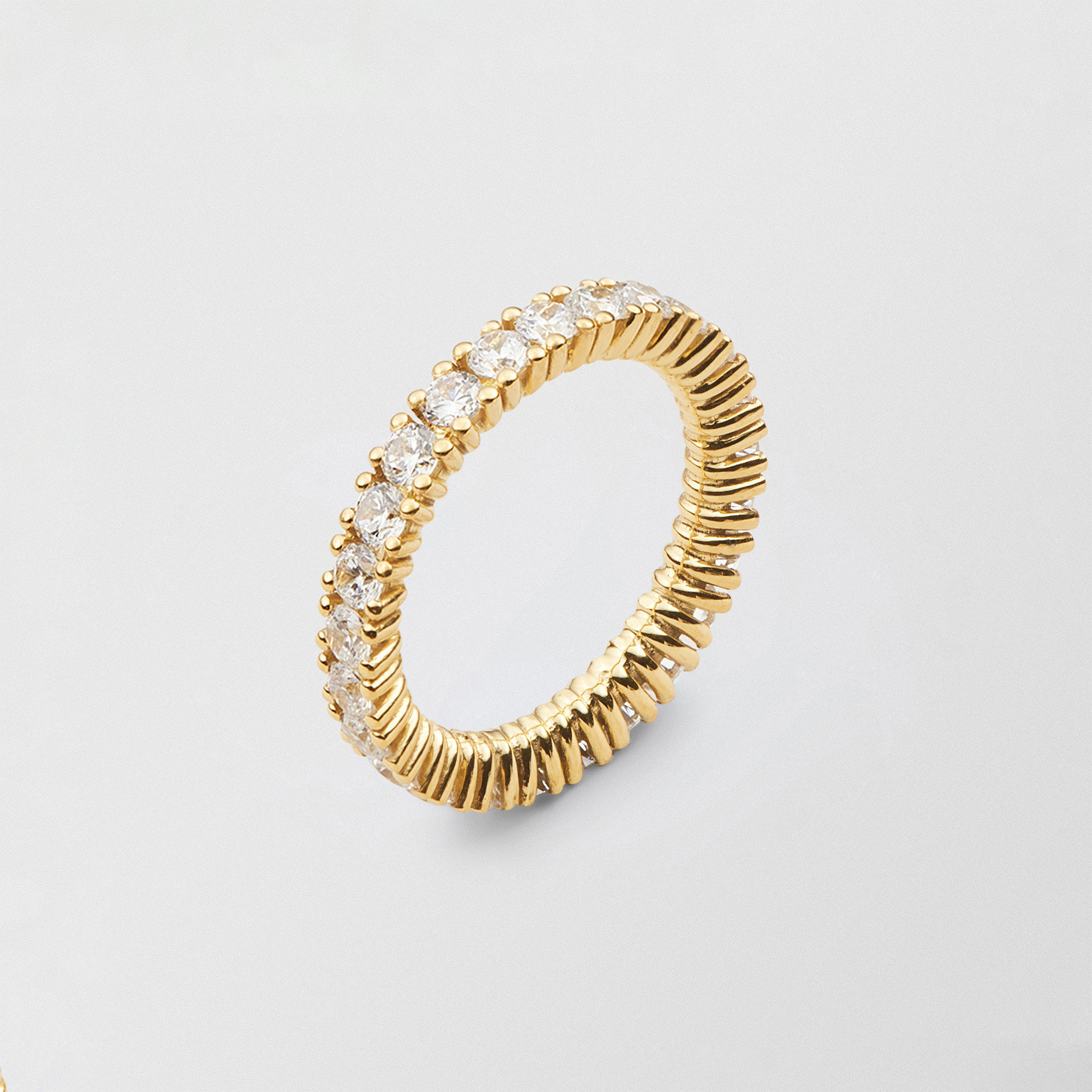 Bonbon, helallians – Ring i 18K gult guld med 2,00ct diamant, 3,7 mm.