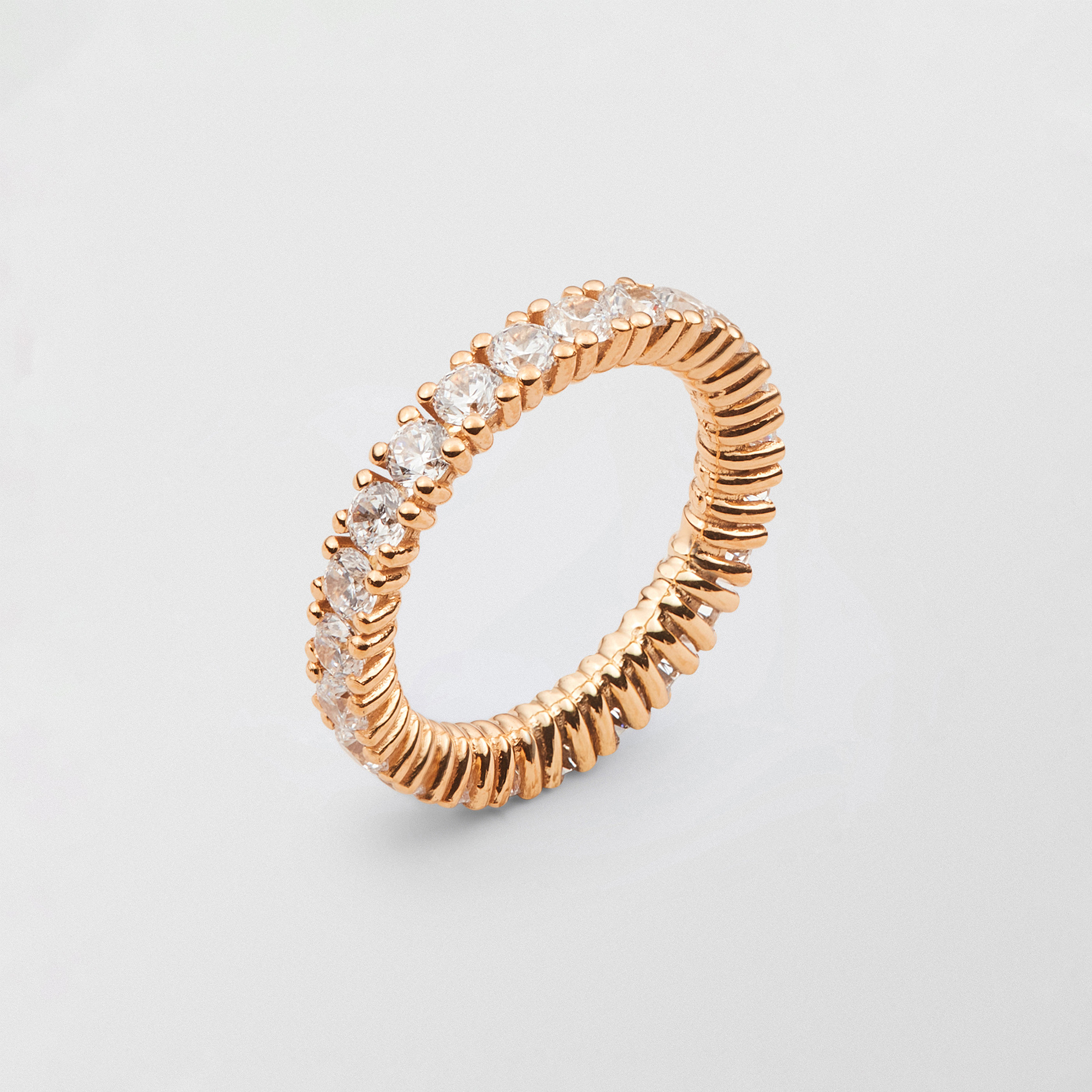 Bonbon, helallians – Ring i 18K gult guld med 2,30ct diamant, 4,0 mm.