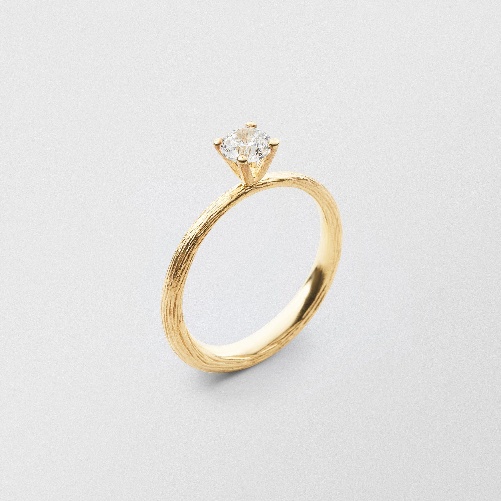 Vide, solitaire - Ring in 18K yellow gold with 0,50ct diamond, 3,0 mm.