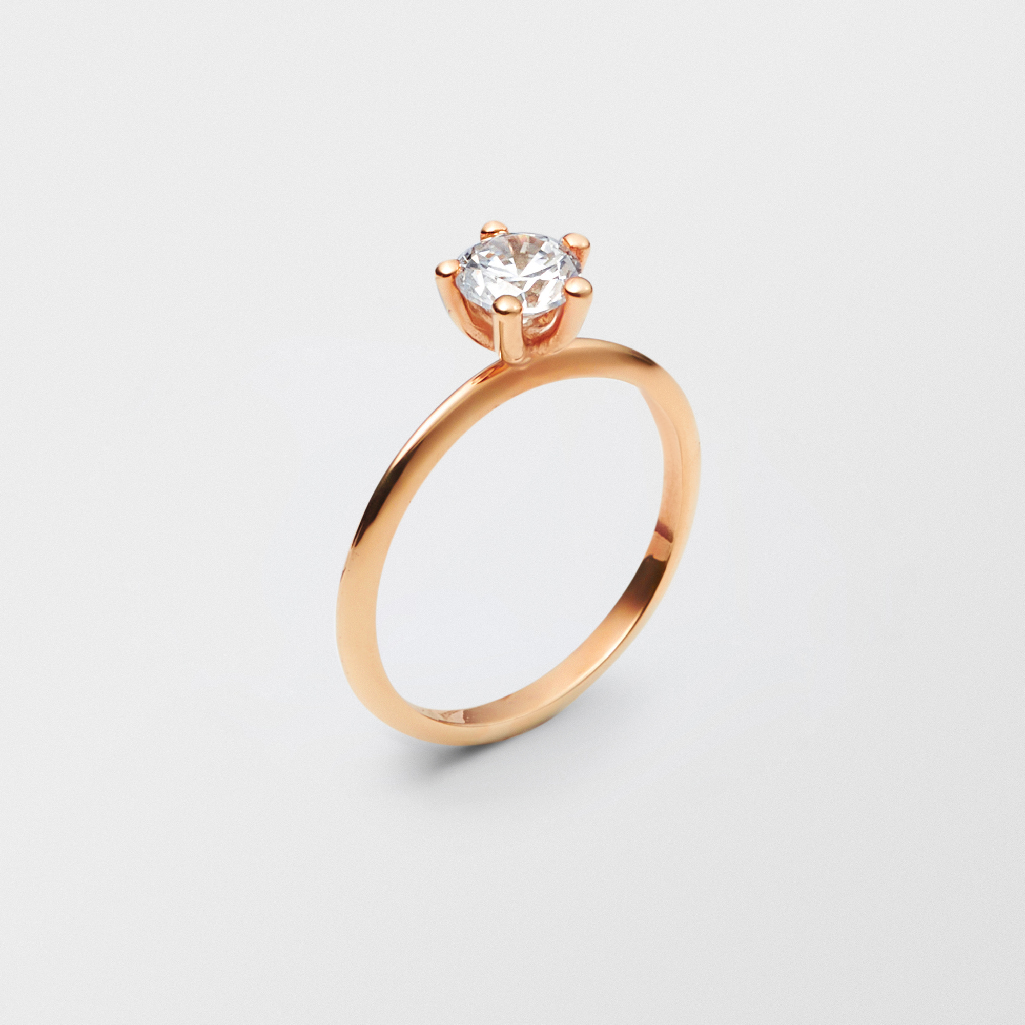 Poppy, solitaire - Ring in 18K yellow gold with 0,70ct diamond, 2,0 mm.